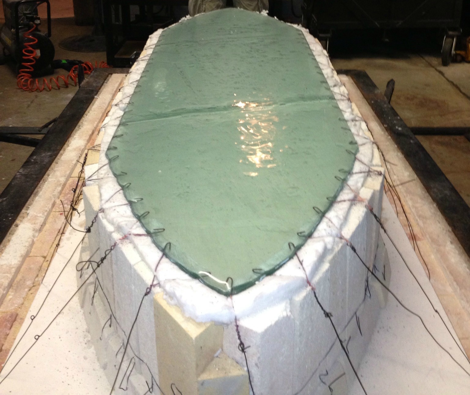 Michael Hengler: Glass Boat that Floats