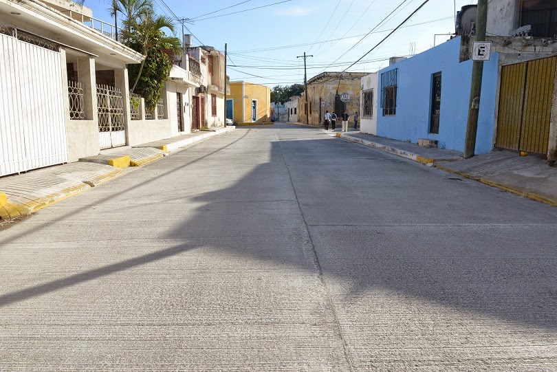 Daniel Turriza: MÁS CALLES DE CONCRETO HIDRÁULICO