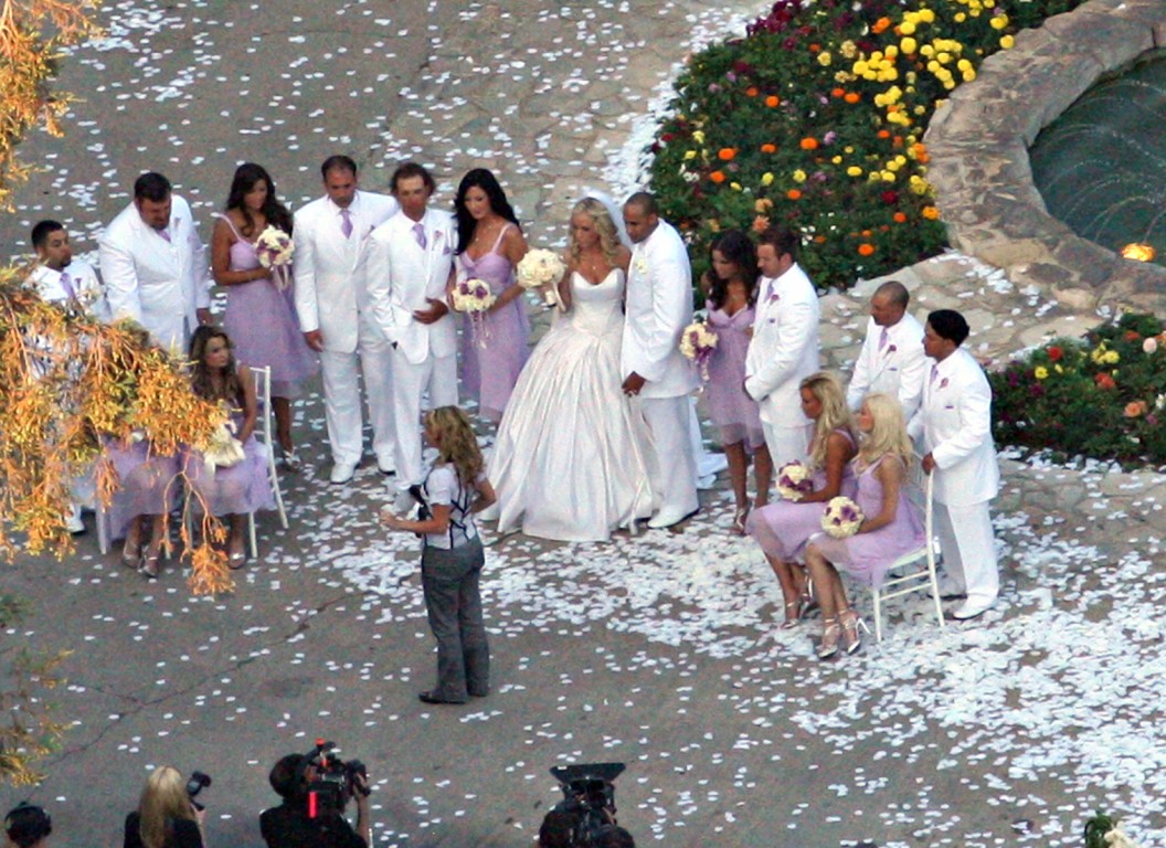 Kendra Wilkinson Wedding - Kim Kardashian