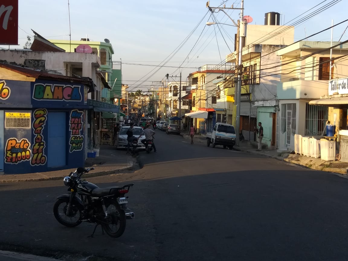 Robos y asaltos mantienen atemorizados a los residentes en Buenos Aire ...