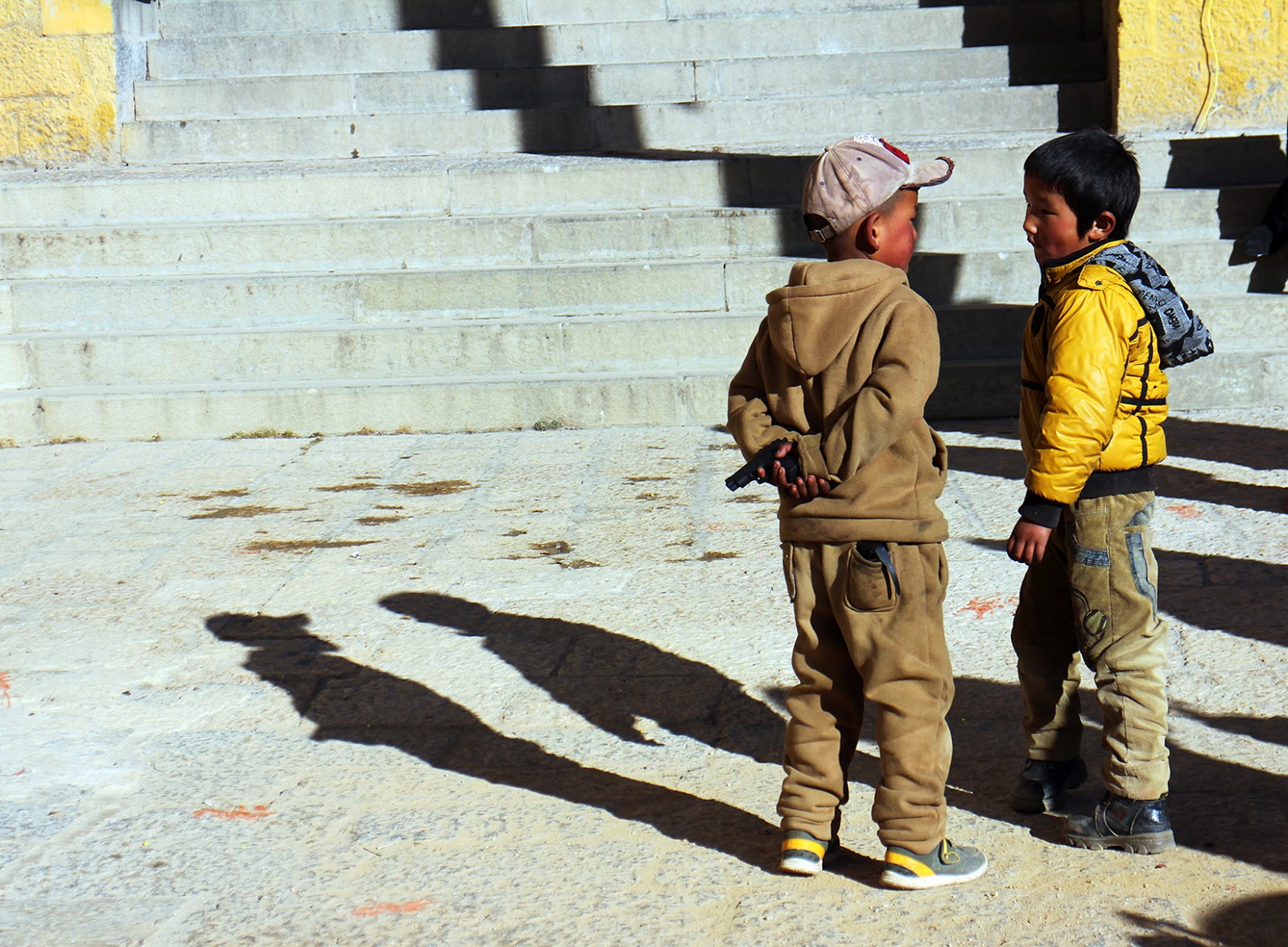 re: 上海 Shànghǎi: Kids with Guns