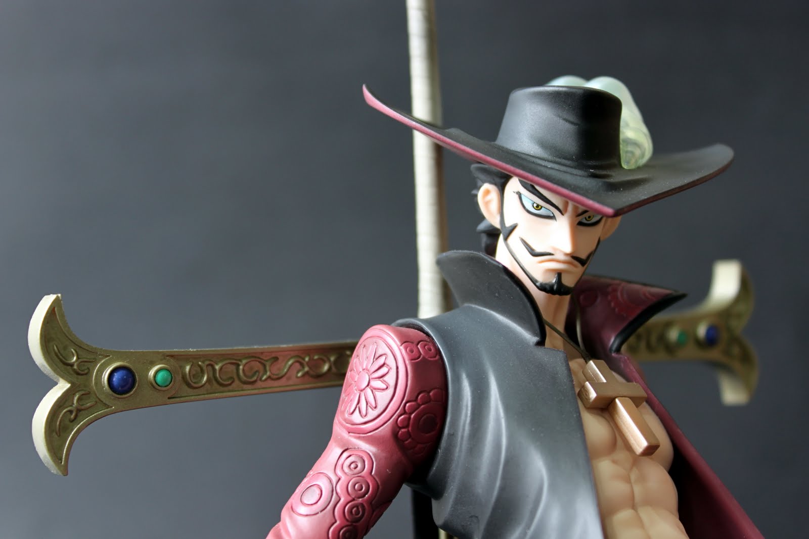 МЯСĦΦŸ ТЯΛѴЄГГЄЯ: [P.O.P] One Piece Neo-DX 'Hawk-Eyes' Mihawk
