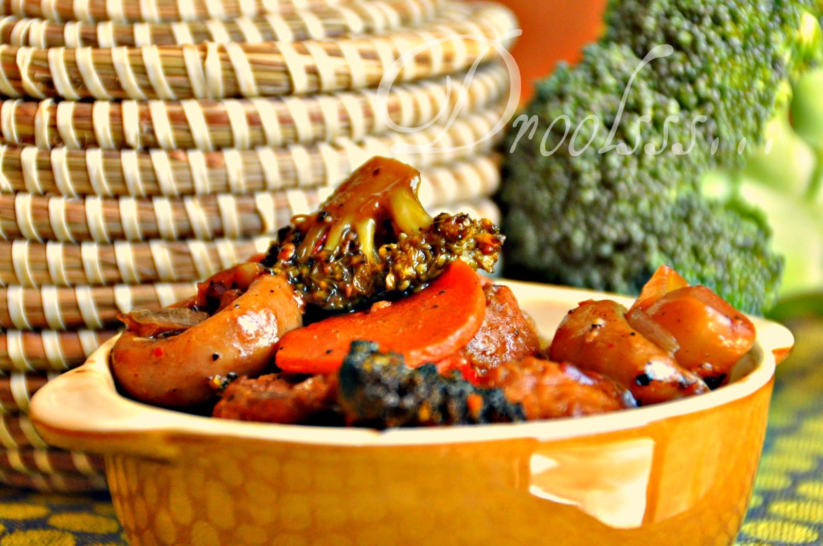 Droolsss . . .: Tossed veggies in tangy sauce