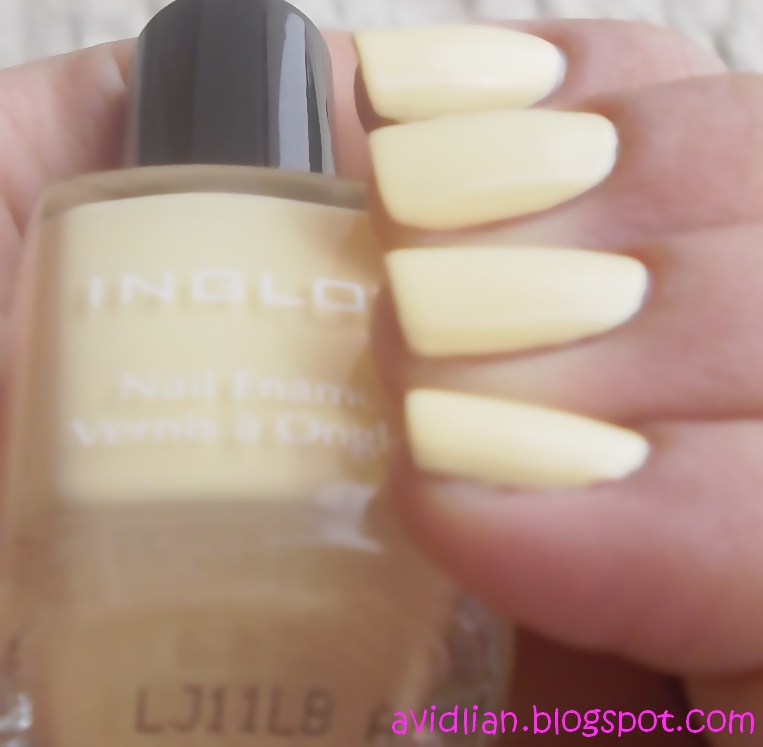 aviDliaN: 50 Members and Yellow Nails