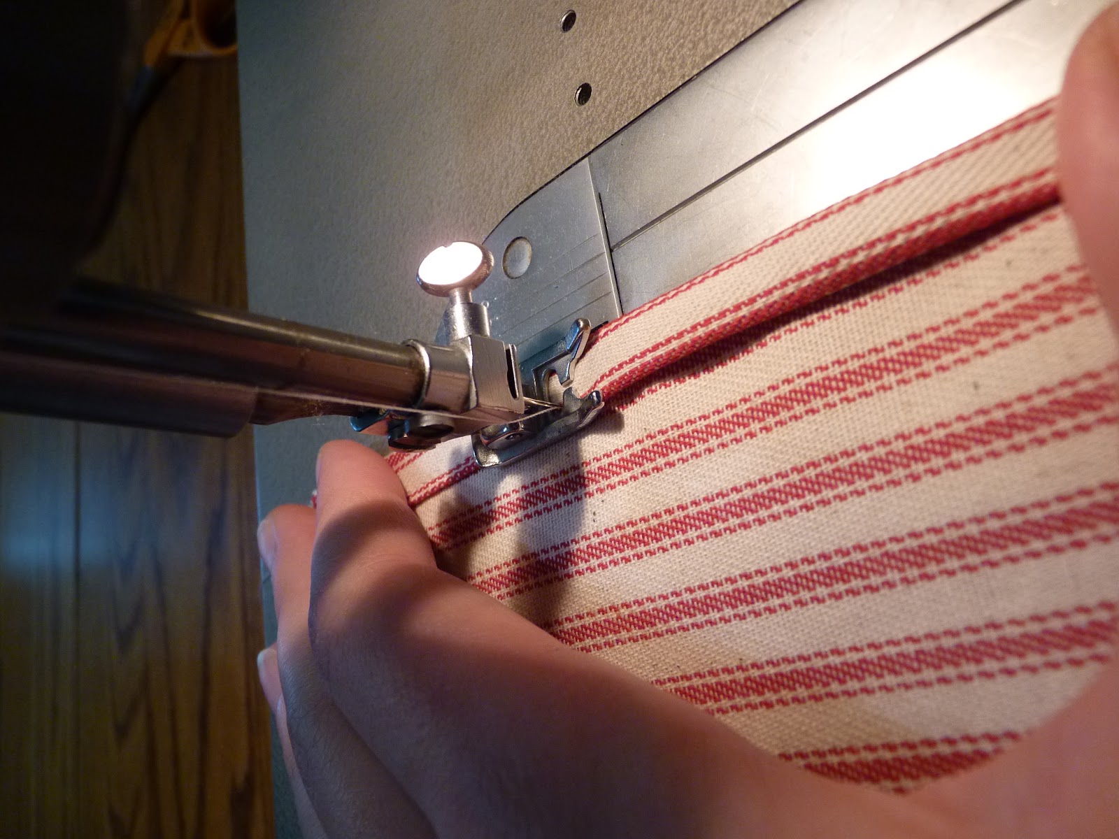 A Little Dancer: Waiting for Jadon: Simple Curtain Tutorial