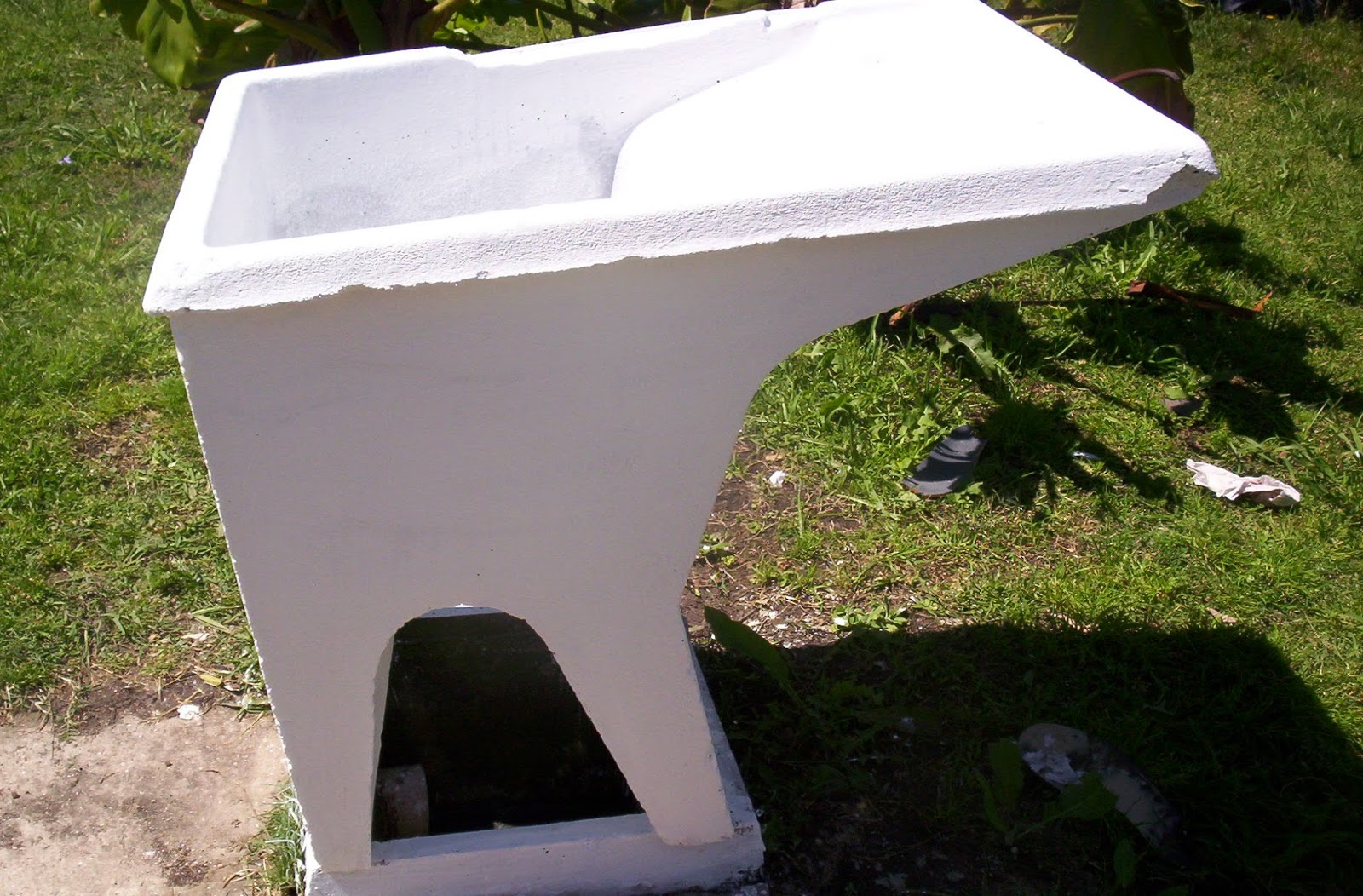 De Todo, Un Poco .: Decorando una antigua pileta de lavar ropa