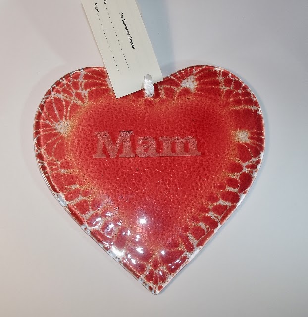 Glassbloggery: Glass Heart with Mam on for Mother's Day