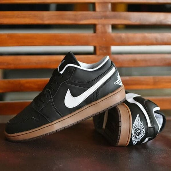 Sepatu Casual Nike Jordan Hitam Putih Grade Ori [SNJ-002] | Omsepatu.com