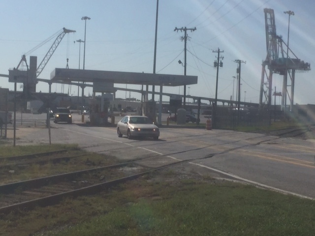 MEC&F Expert Engineers : Georgia Ports worker with Savannah's local ...