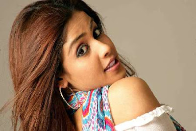 Hip Celebrities: Genelia D Souza