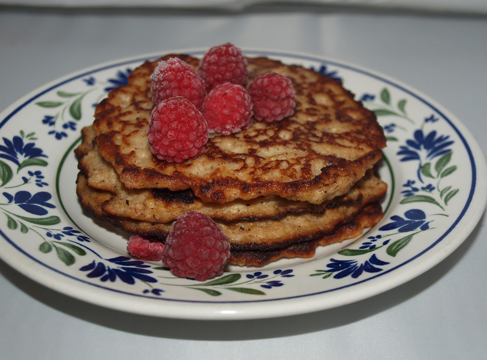 TITAN TUPA: Rahka-banaaniletut