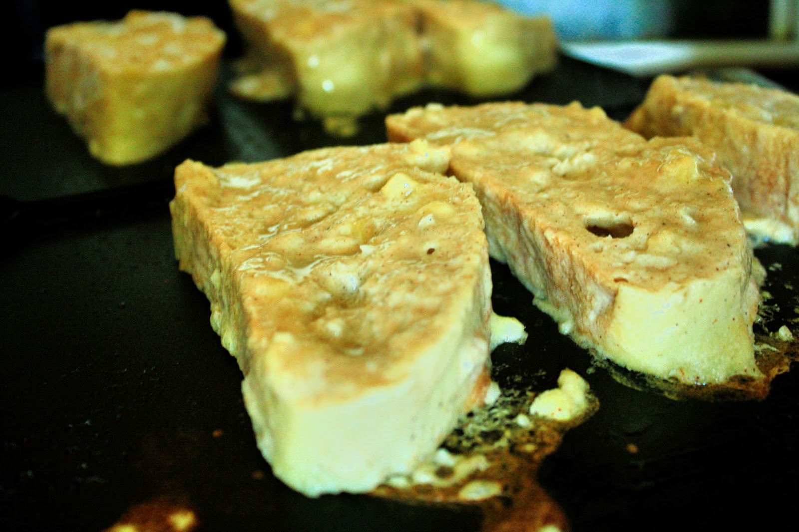 Gypsy Gone Domestic: French Toast with Berry Syrup