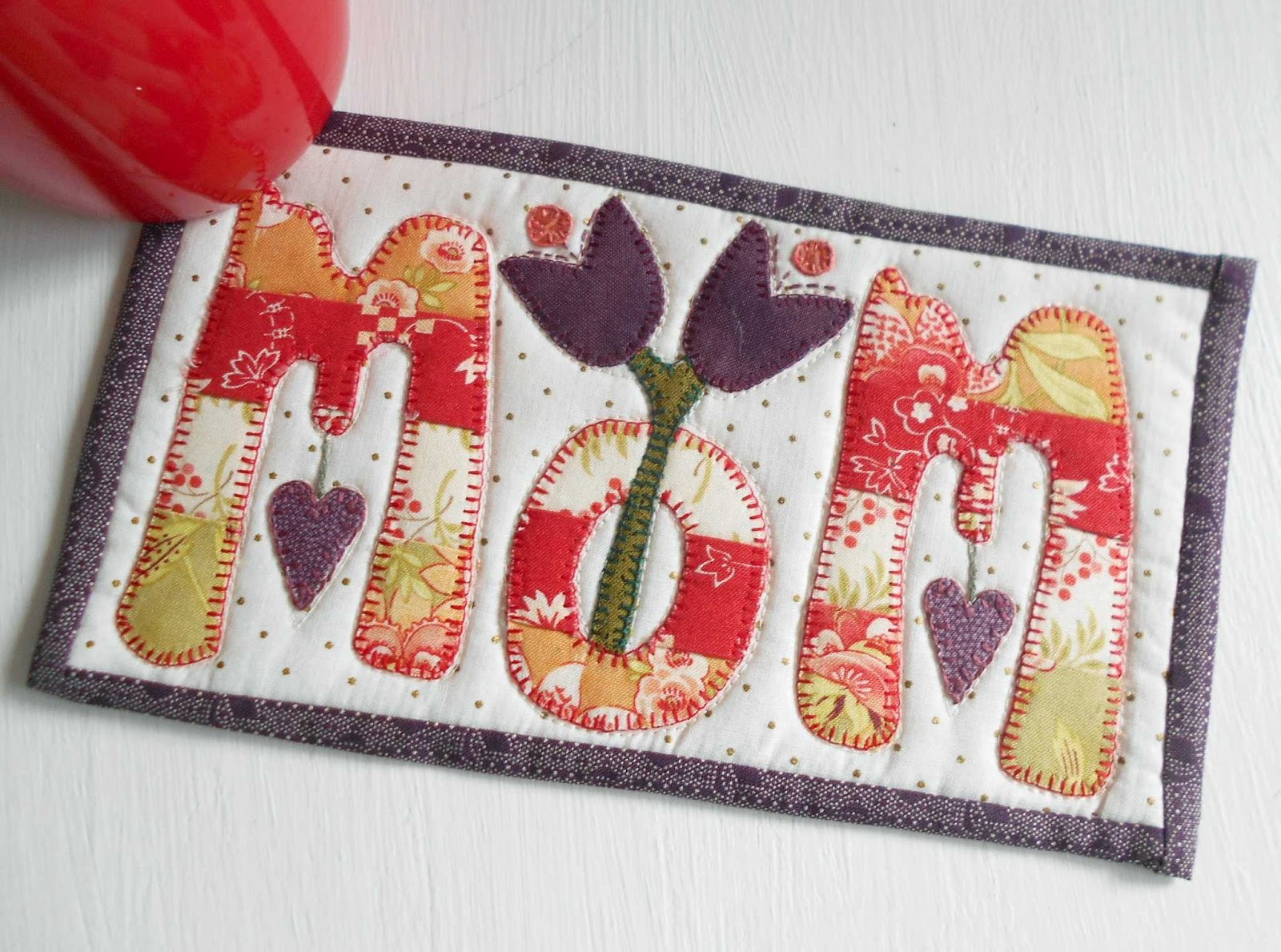 The Patchsmith: MUM Mug Rug Tutorial