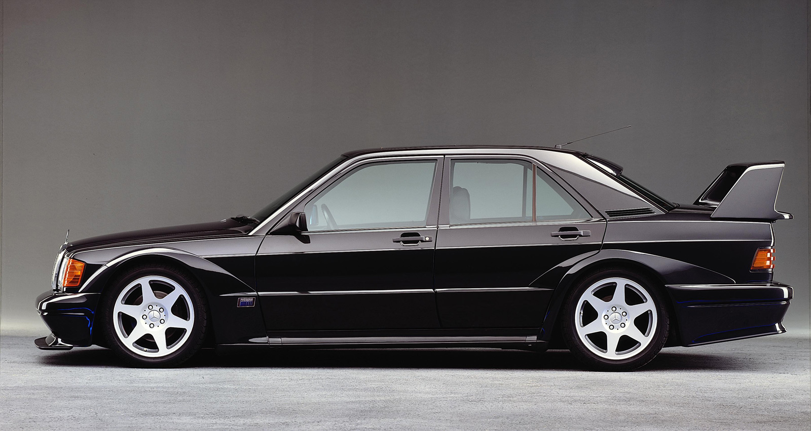 Automovitegarage: klasyki motoryzacji Mercedes Benz 190 /E EVO EVOLUTION II