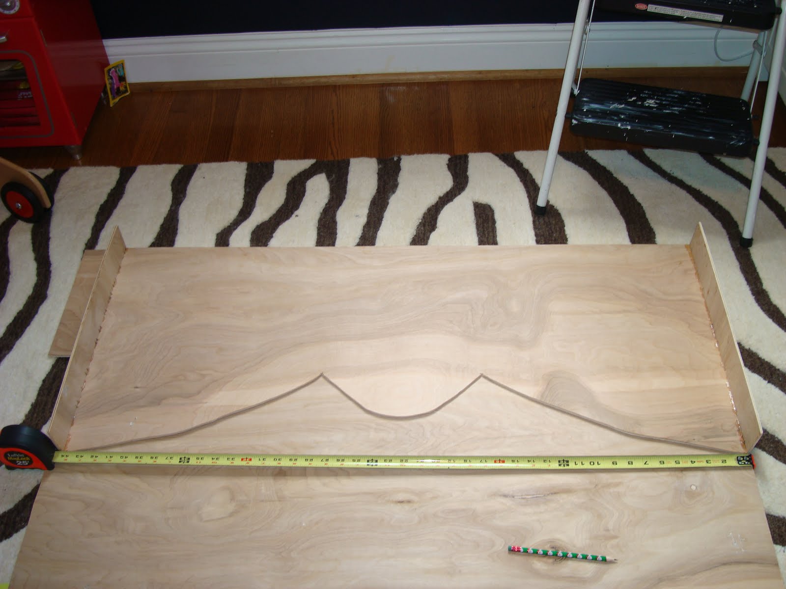 Covet du Jour: DIY Pelmet Box