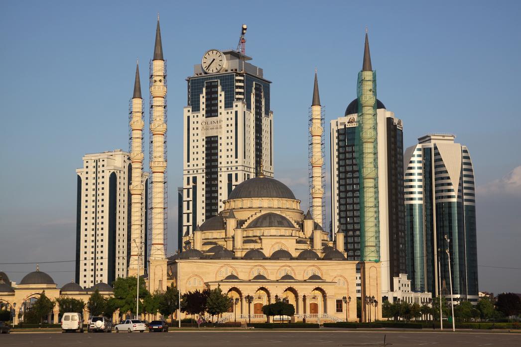 Z daleka i bliska: Grozny-stolica Czeczeni/Grozny-capitol fo Chechenya