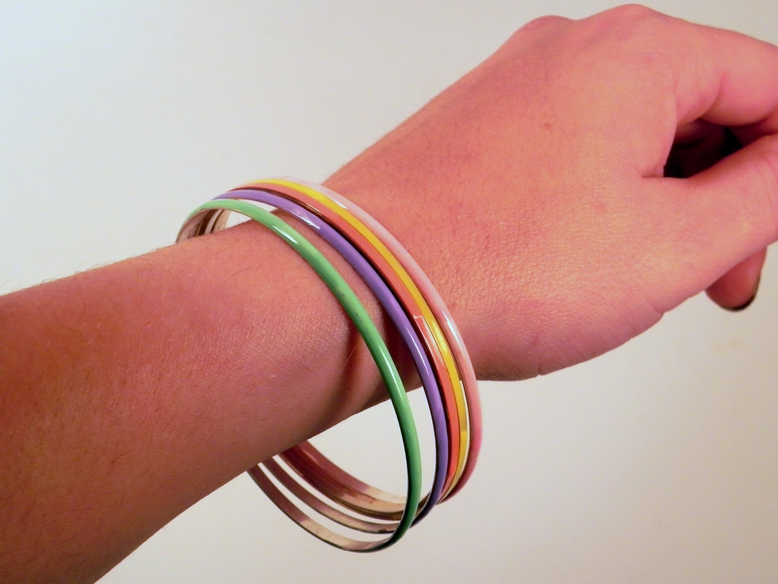 Smart n Snazzy: DIY ~ Pastel 'Enamel' Bangle Bracelets