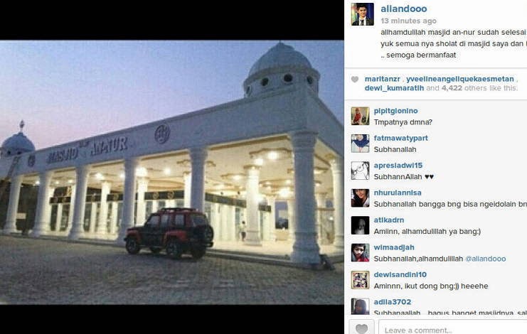 Gambar Masjid Aliando Syarief - Blue Sand