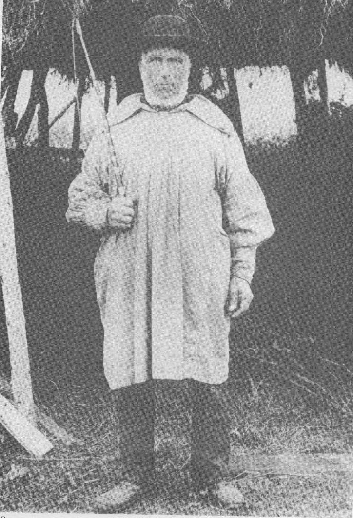 File:Portrait of an old man wearing a smock 3.jpg - Wikimedia Commons