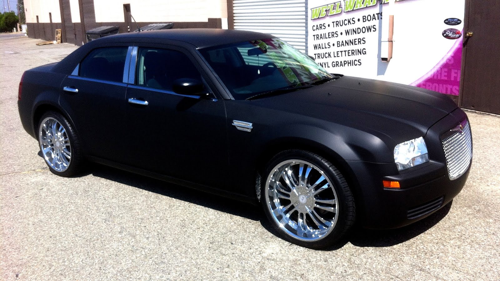 Black Chrysler 300 - Black Choices