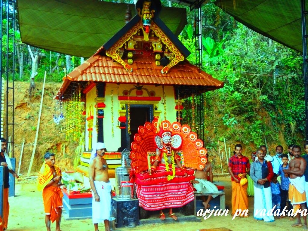 THEYYAVUM THIRAYUM: KUTTICHATHAN TEMPLES