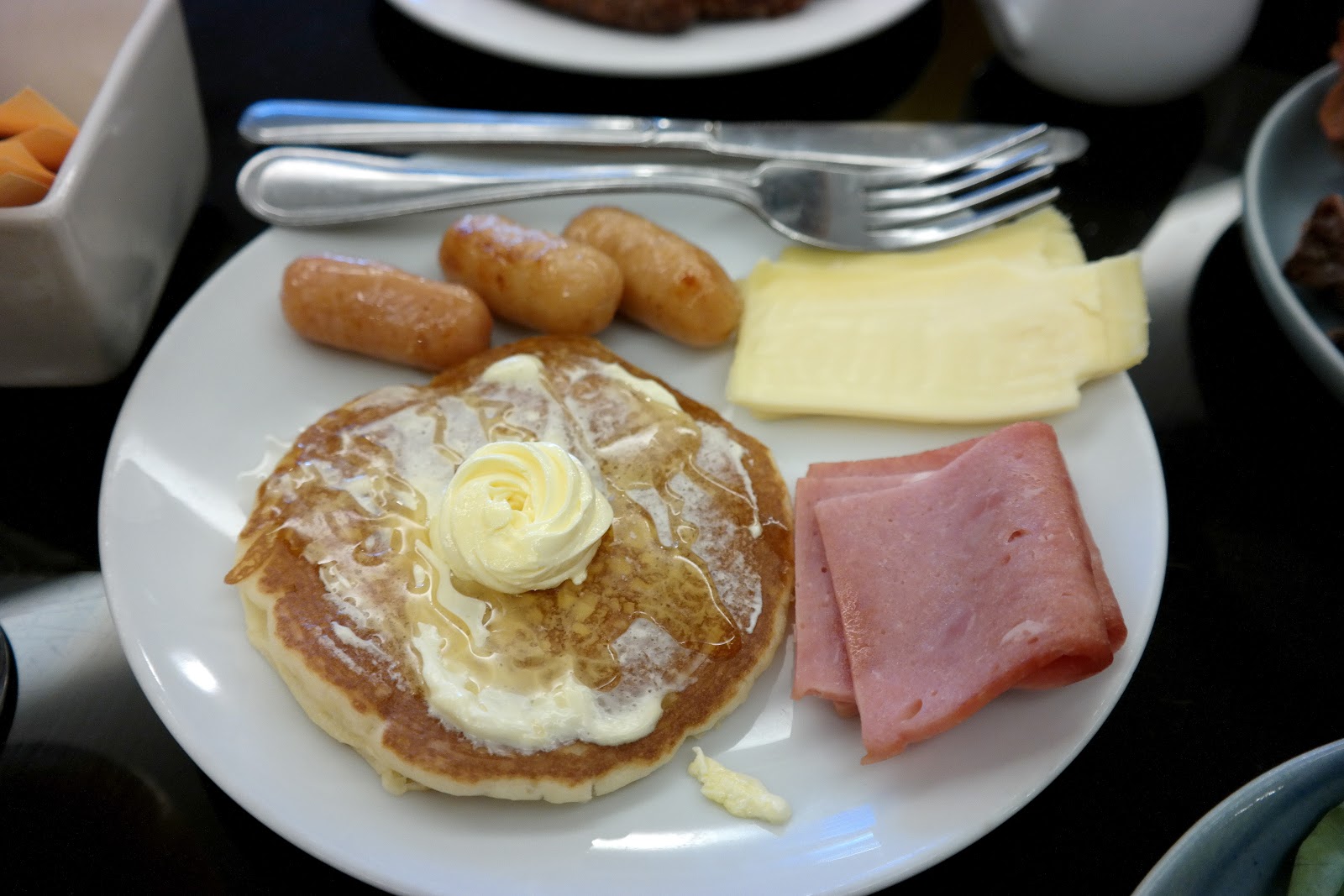 Sand Under My Feet: Buffet Breakfast at Bistro Restaurant - City Garden ...