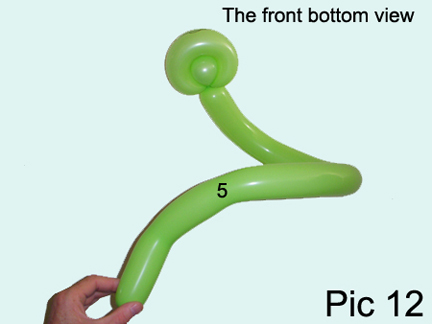 Balloon animals twisting instructions: Balloon snake