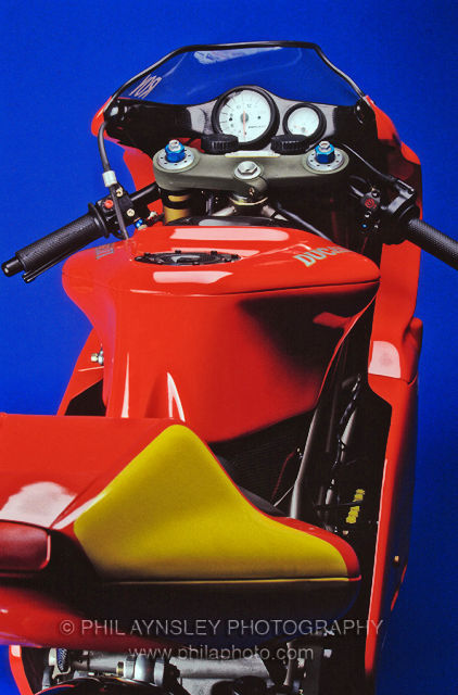 BLACK CAT garage : DUCATI SUPERMONO 550