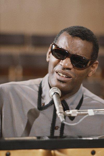 Ray Charles Video Museum: Ray Charles Is In Town - Chronology 1964