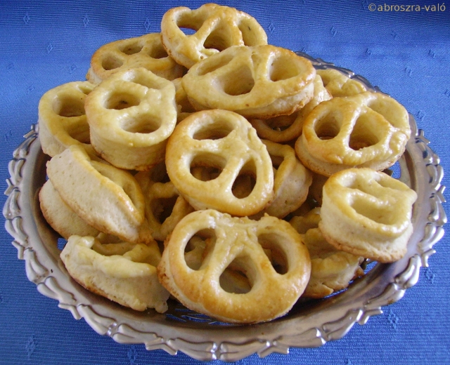 Kipróbált és bevált receptek ...: Sós perec