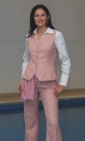 ESTILO DIRECTO : INDUMENTARIA PARA SECRETARIAS EJECUTIVAS