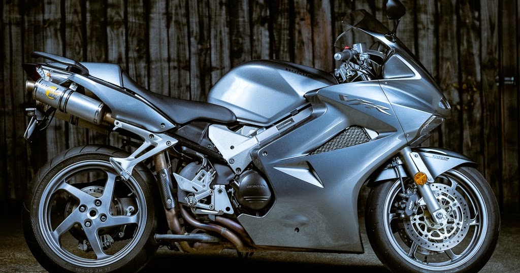 nikplayer.com: Honda VFR800 VTEC