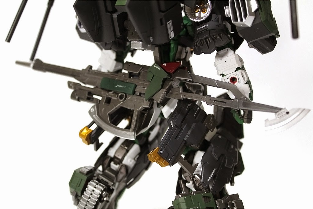 Custom Build: 1/100 Gundam Astray Green Frame 2nd Gear