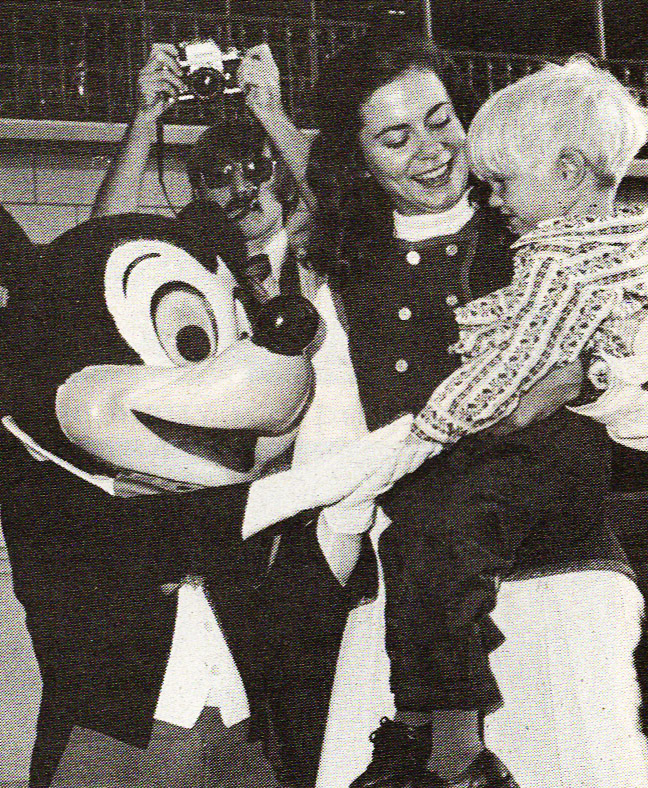 Disney Avenue: The Story of Walt Disney World's First Family