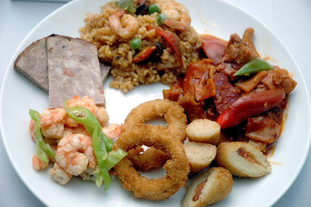 DUDE FOR FOOD: Dads World Buffet: Plating the World's Flavors for 38 Years