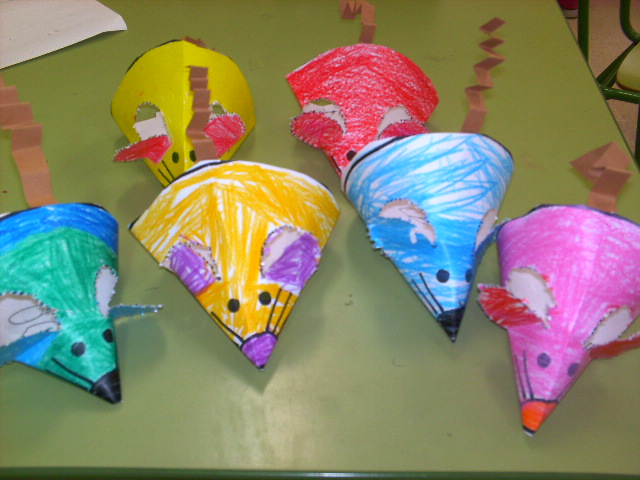 Los enanitos de mi cole: CUENTO:RATÓN DE CAMPO Y RATÓN DE CIUDAD.