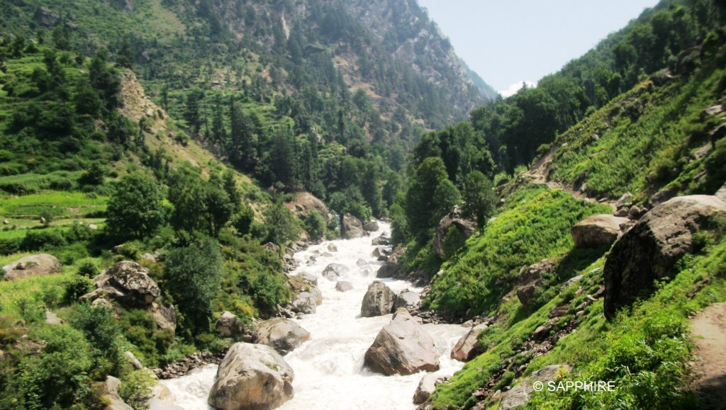 PADDAR: THE SAPPHIRE VALLEY: January 2012