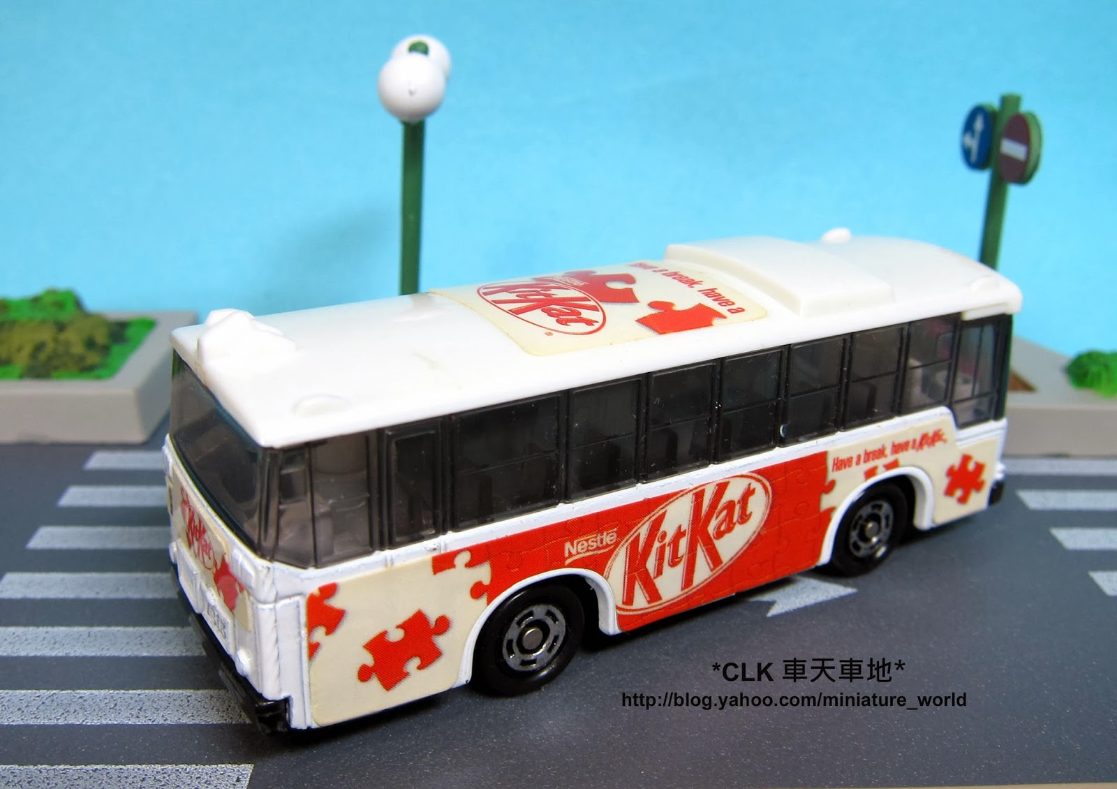 CLK's Model Car World * 車天車地 CLK: TOMICA WRAPPING BUS SET - MITSUBISHI ...