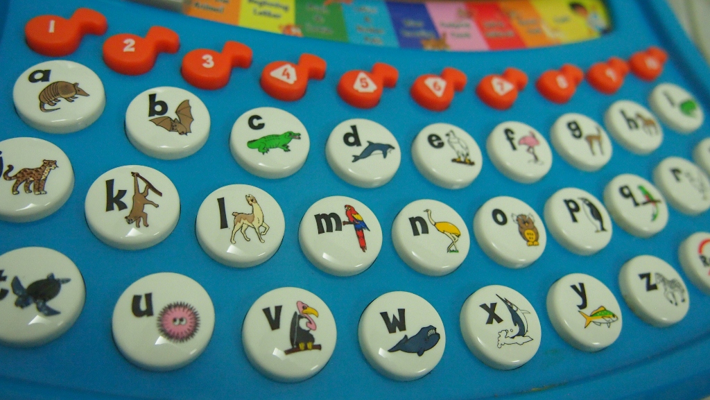 JuaiMurah: Vtech Go Diego Animal Rescue Laptop