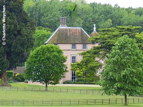 Catch Toddington Manor while you can - a garden gem in Bedfordshire