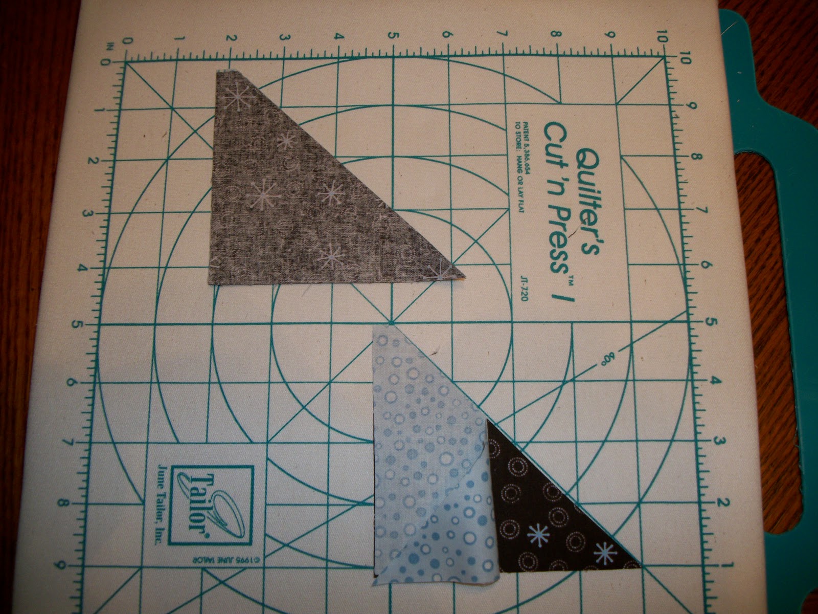 Craizee Corners: Using a half square triangle ruler