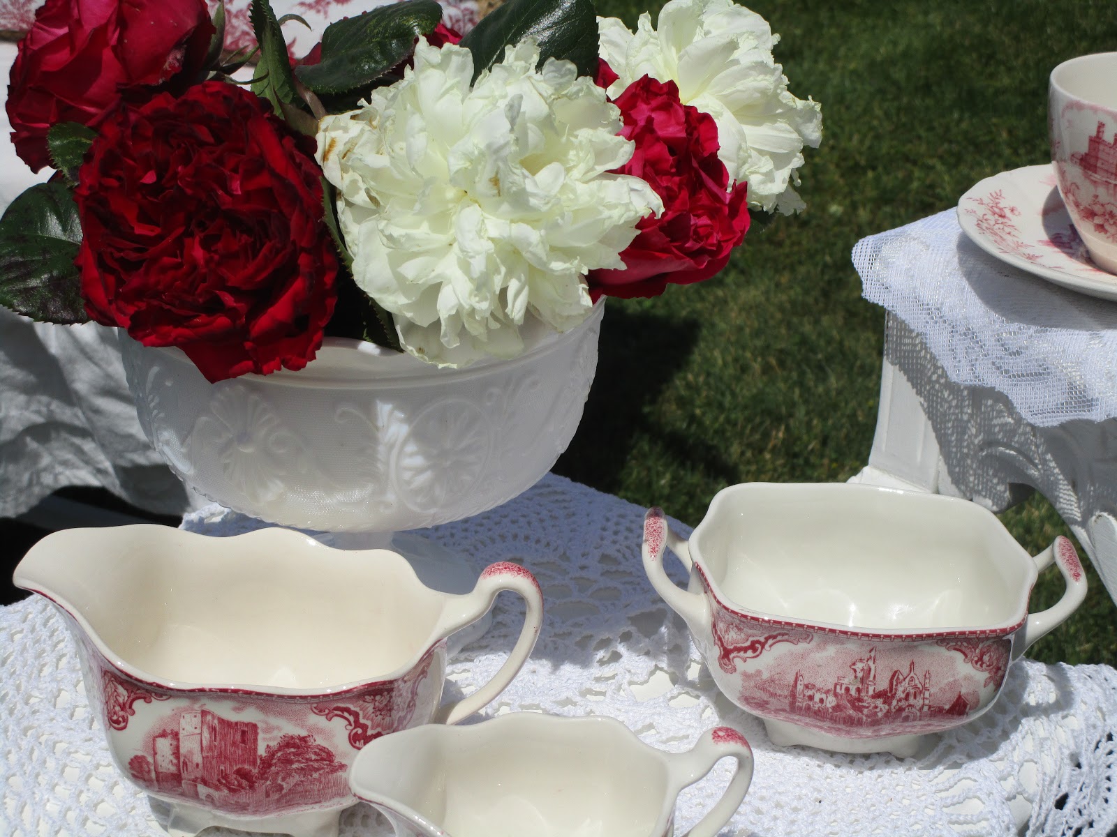 Karen's Cottage and Castle: June Red Roses