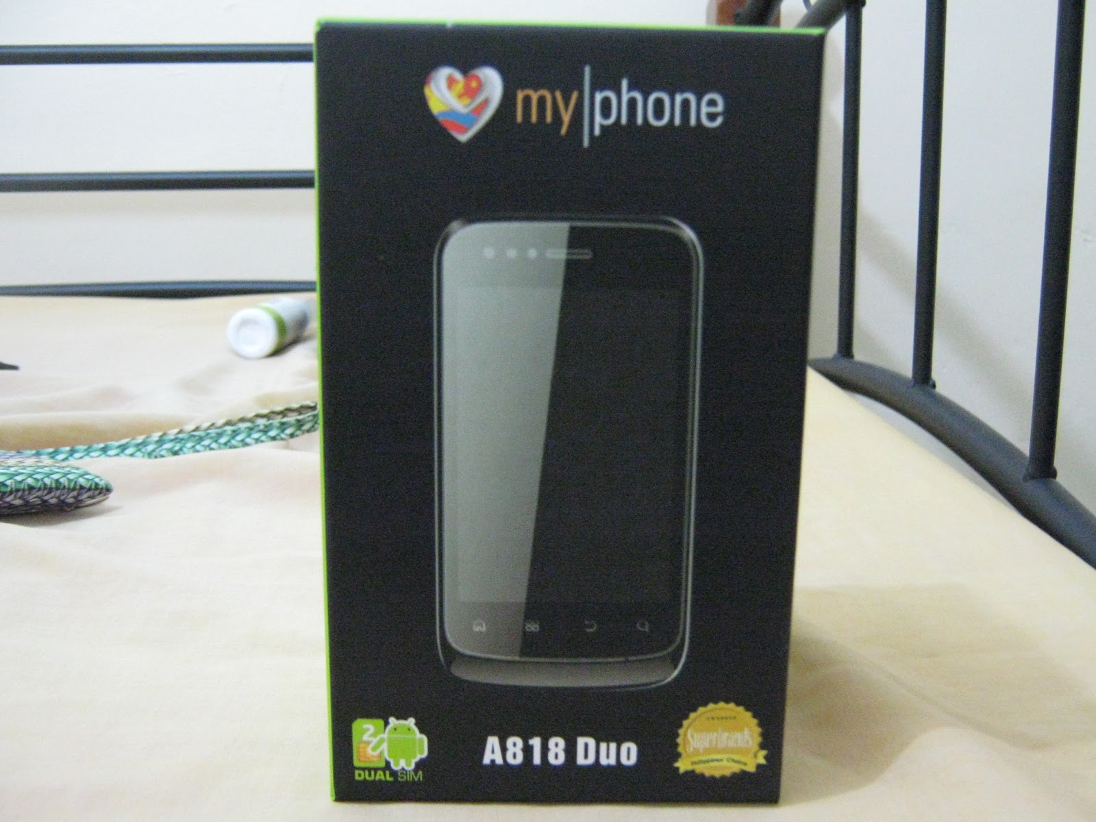 A Curious Lassie: The Art of Trading In Your Old Cell Phone