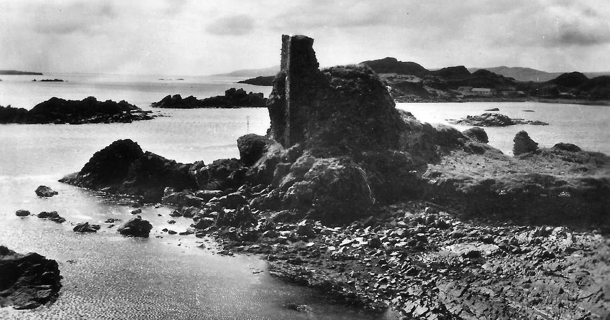 Tour Scotland: Old Photograph Dunyvaig Castle Scotland