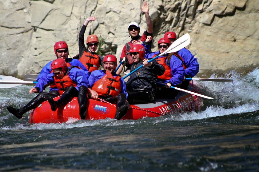 Staying in the Current: SPRING TIME RAFTING IN WASHINGTON