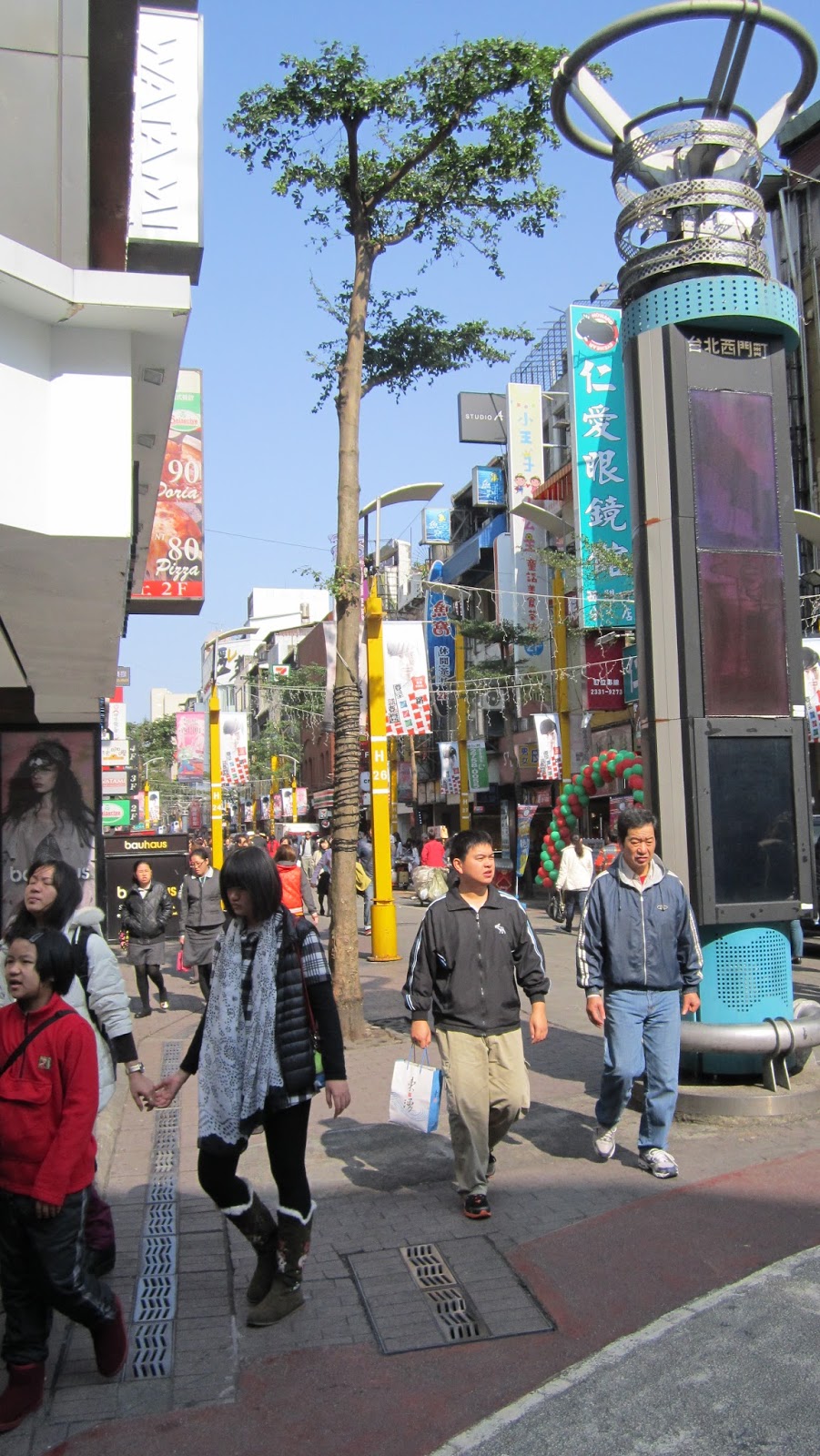 Our Journey : (Day 5)Taiwan Taipei - Ximen MRT Station Ximending Street ...