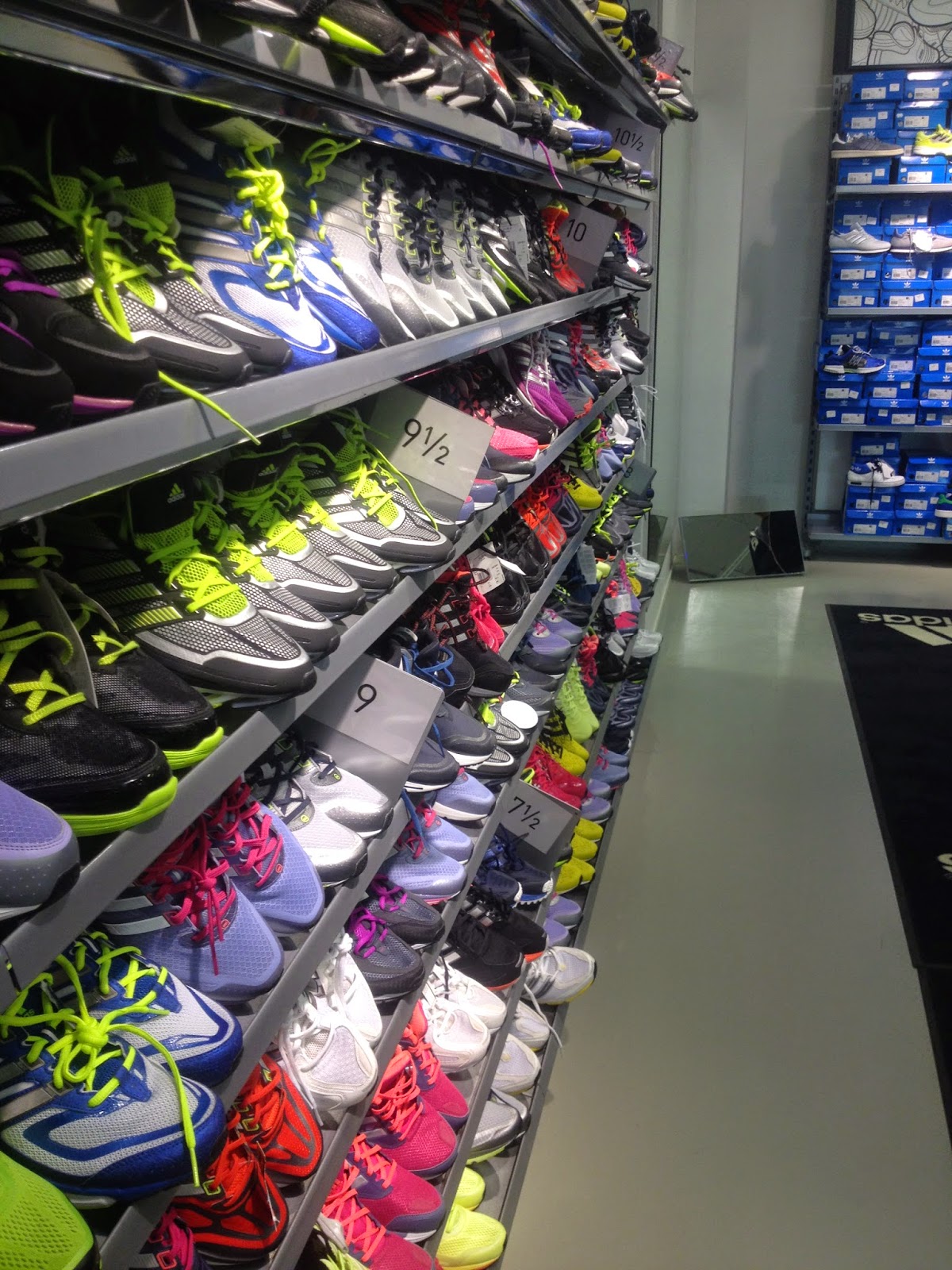 adidas outlet vantaa