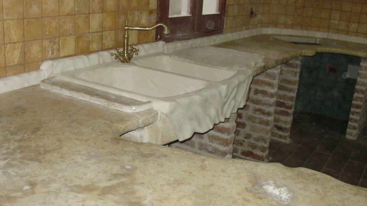 Foto travel: Marius Tutovan: de la piatra brută la opera de artă