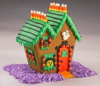 The Spooky Vegan: 13 Days of Creepmas: Gingerbread Haunted Houses and ...
