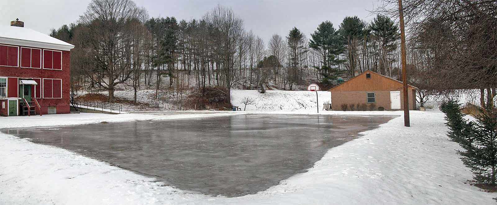 Springfield Vermont News: Skating rink volunteers needed